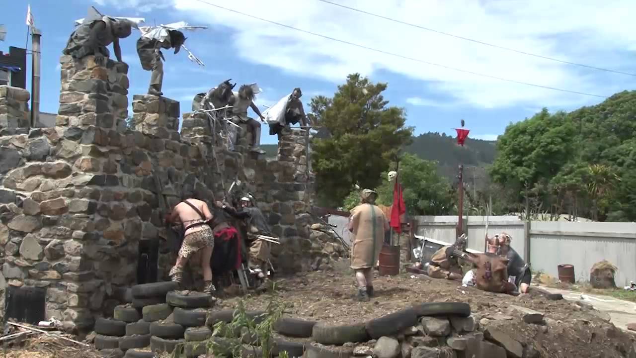 Waitati Militia vs McGillicuddy's Castle Battle 31/12/3013 - YouTube