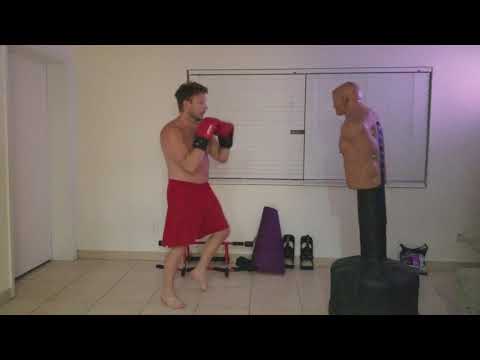 Kicking fitness - YouTube