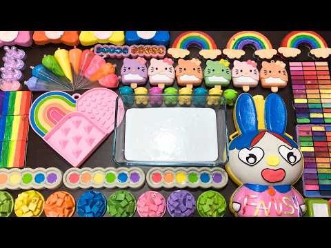 RELAXING WITH RABBIT VS PIPING BAGS ! Mixing MAKEUP, CLAY & Glitter into GLOSSY Slime !!!