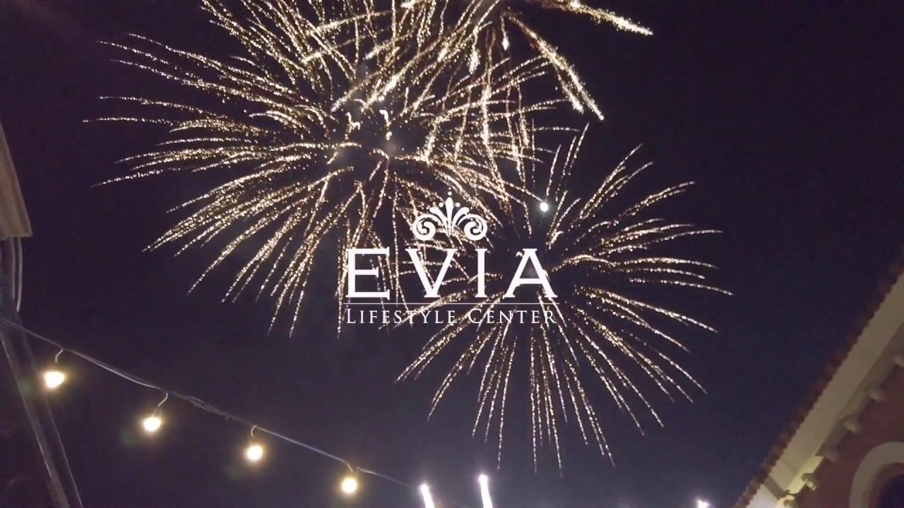 Evia Lifestyle Center Christmas Traditions 2019 - YouTube