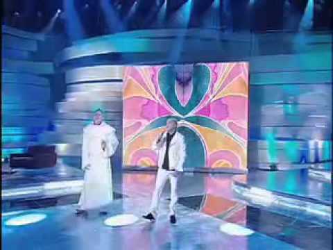 Belo e Padre Marcelo rossi no Programa tv xuxa