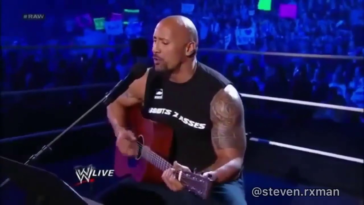 la roca cantando reggaeton - YouTube