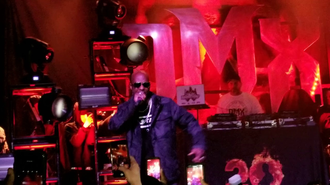 DMX "Intro" LIVE @ 20th Anniversary Show in NYC - YouTube