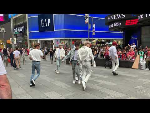 Ateez Dancing to \