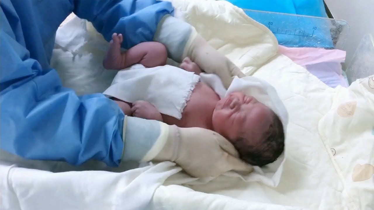 Childbirth - Normal Delivery| LIVE BIRTH VLOG | C-SECTION DELIVERY IN ...