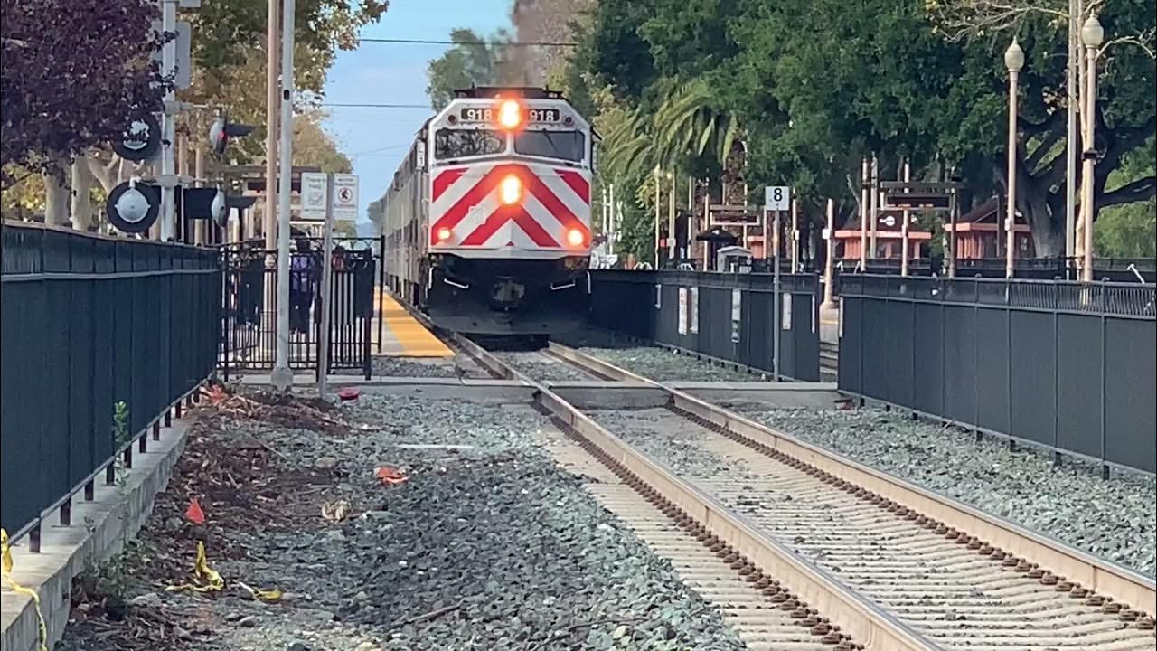 Caltrain! Amtrak! Railfaning Santa Clara and Menlo Park - YouTube