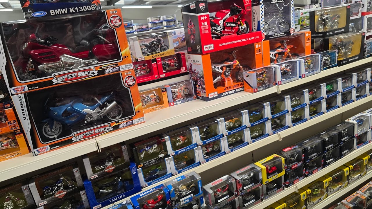For the Diecast Motor cycle fans! Let's check the biggest Diecast Car ...
