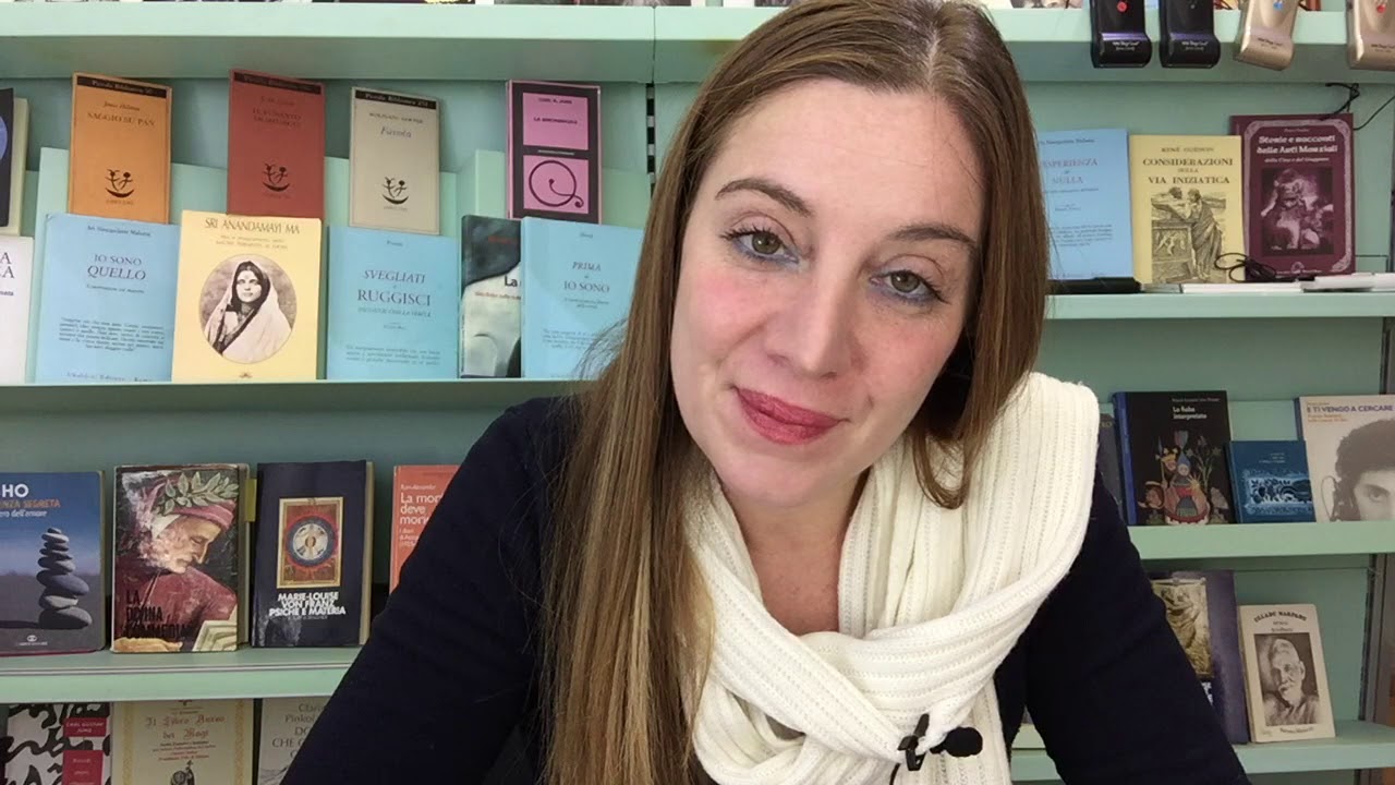 Non Dualità - Il Sogno è: Nome e Forma - Elisa Martinelli - YouTube