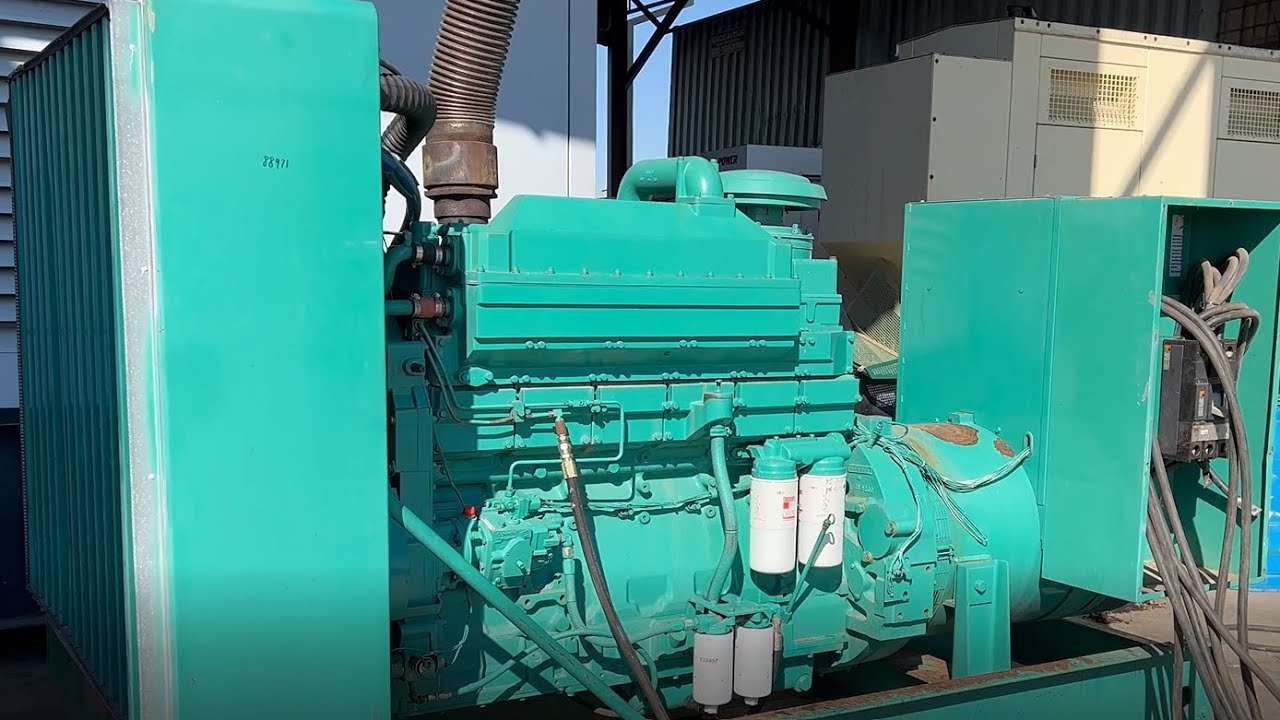 Cummins 350 kW Load Test - YouTube