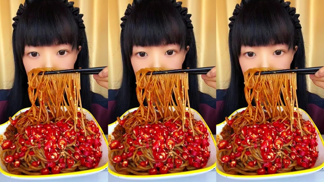asmr eating noodles with chili spicy yummy mukbang - YouTube