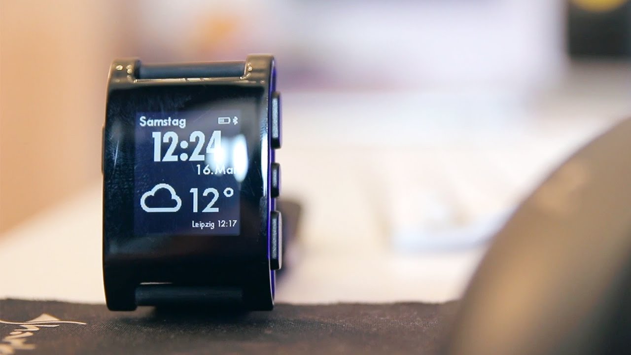 Pebble Smartwatch Review! - YouTube