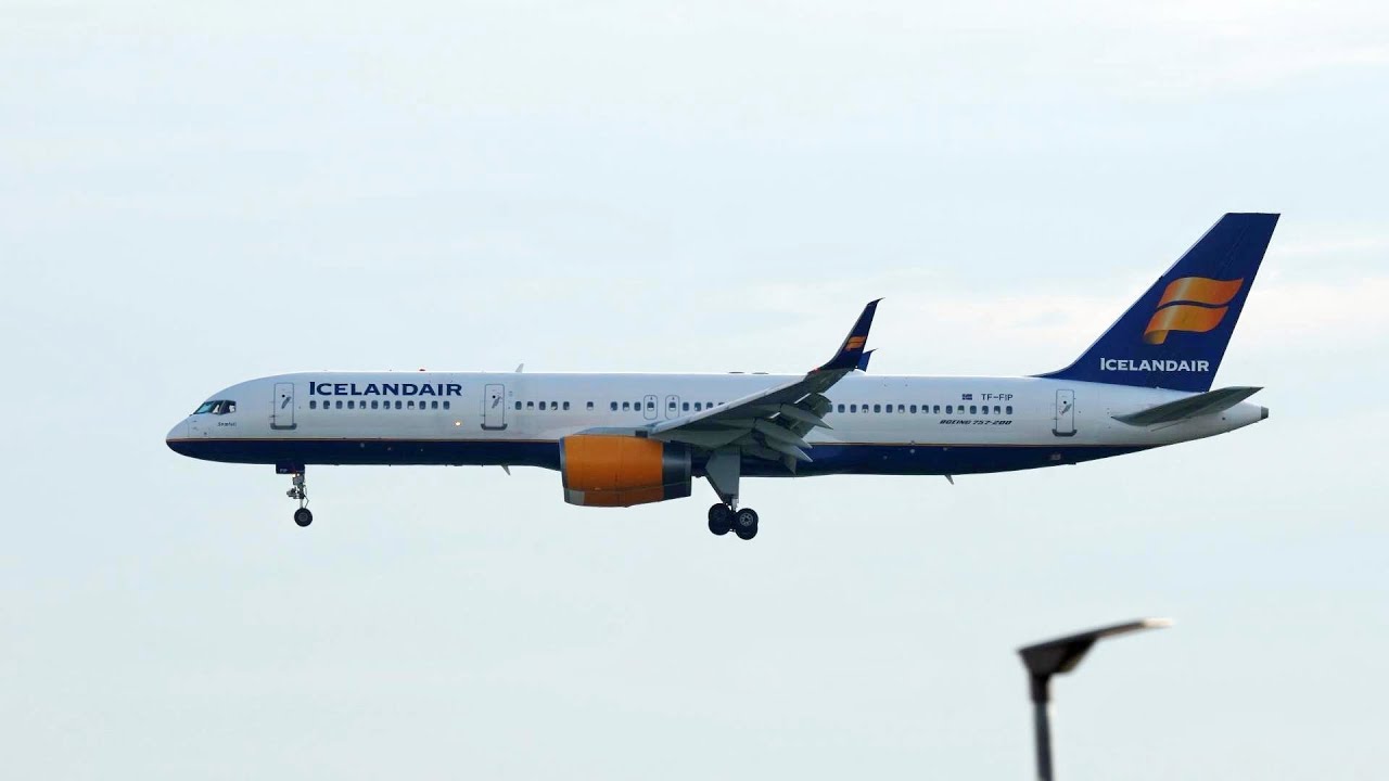Icelandair Boeing 757-200 (TF-FIP) Landing at Frankfurt Airport Runway ...