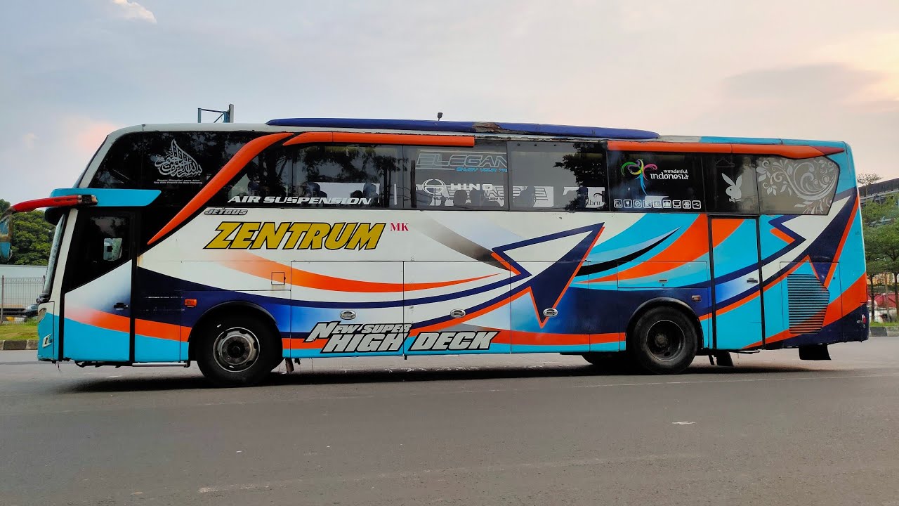 Bus Zentrum Mk Line Jakarta Kudus Jepara - YouTube