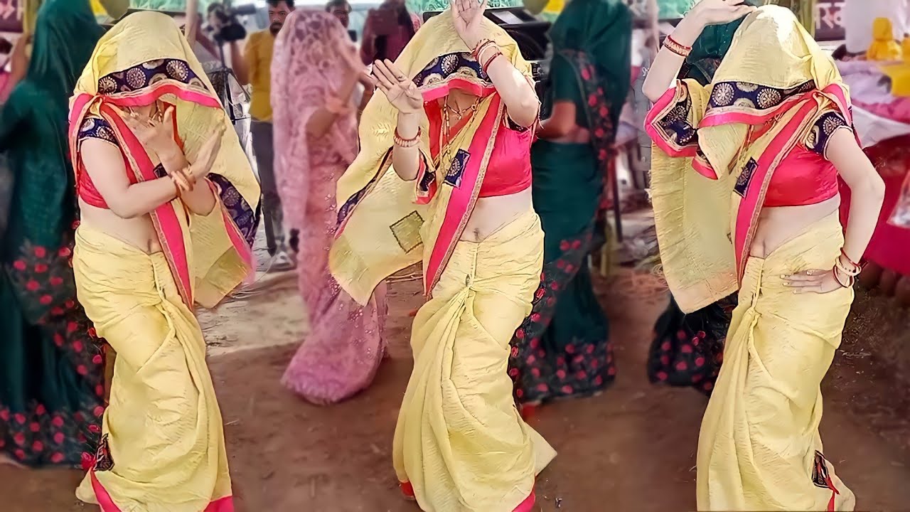 मम्मी बूढ़ा बलम हम अनार की कली संग ना रह पाऊं मैं तो घर कों चली ...