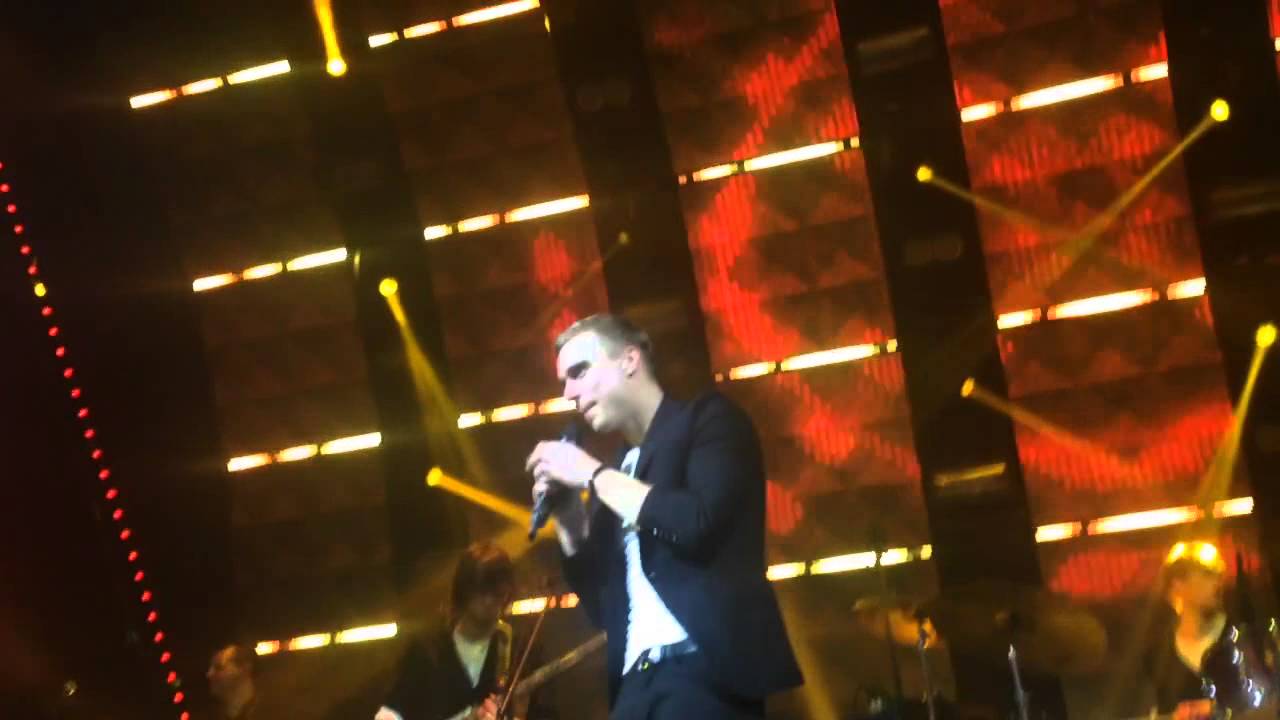 Dons - Signāls (Live @Palladium) - YouTube