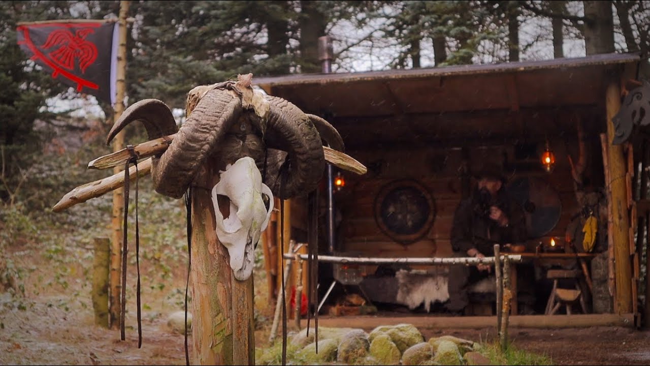 Winter in Cimbrer Camp - YouTube