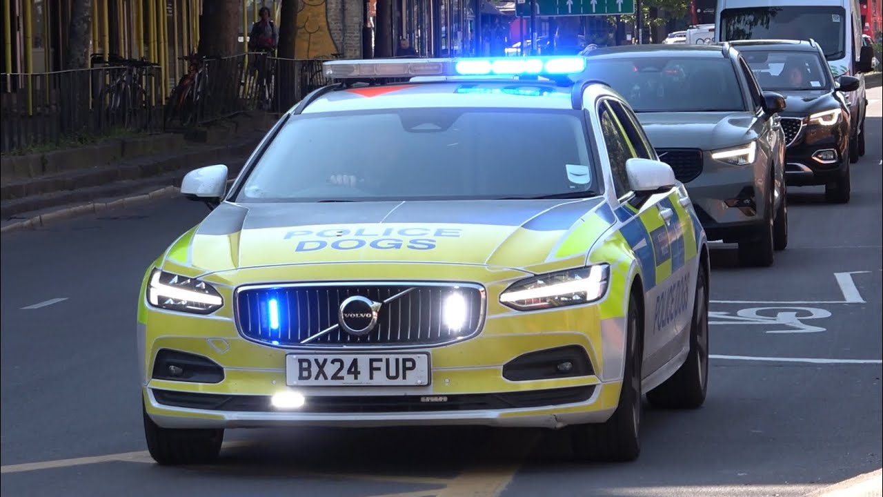 Metropolitan Police, Marked Volvo V90 DSU (Dog Section Unit) Responding ...