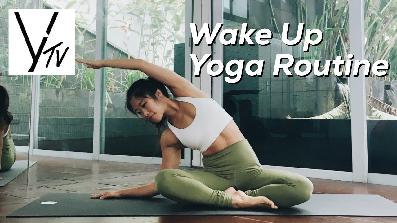 Yoga Lab TV | Wake Up Yoga Routine with Erica - YouTube