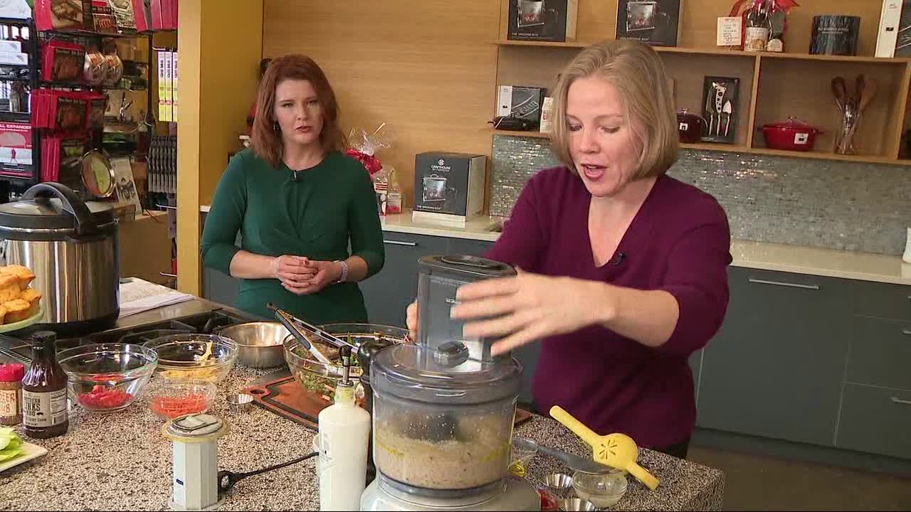 Traditional Southern New Year's Day recipes with Mary Moore - YouTube