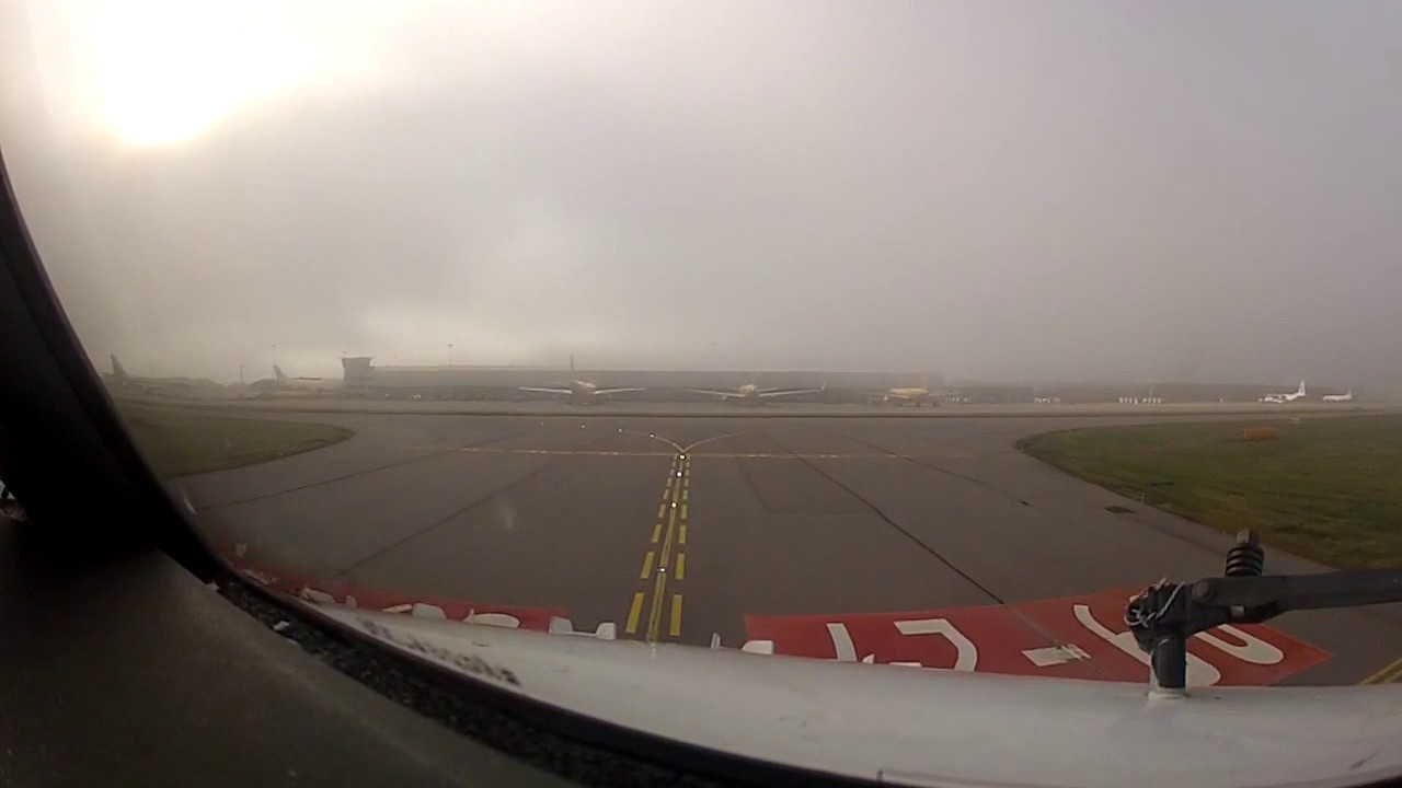 B737-800 Autoland at East Midlands EMA EGNX - YouTube