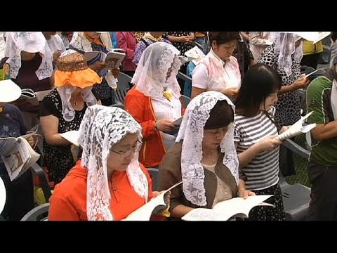 Papa'dan Güney Kore'de ilk toplu ayin