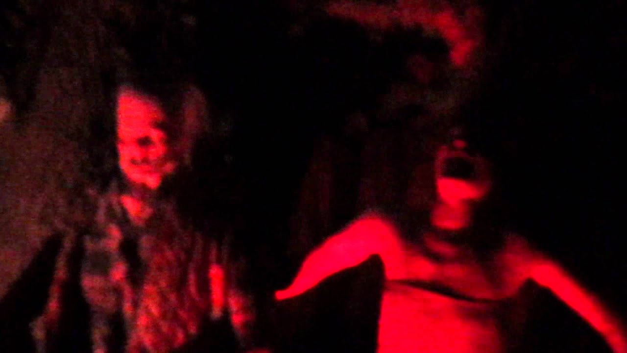 Dunbar Haunted House, Vancouver (2011 Halloween) - YouTube