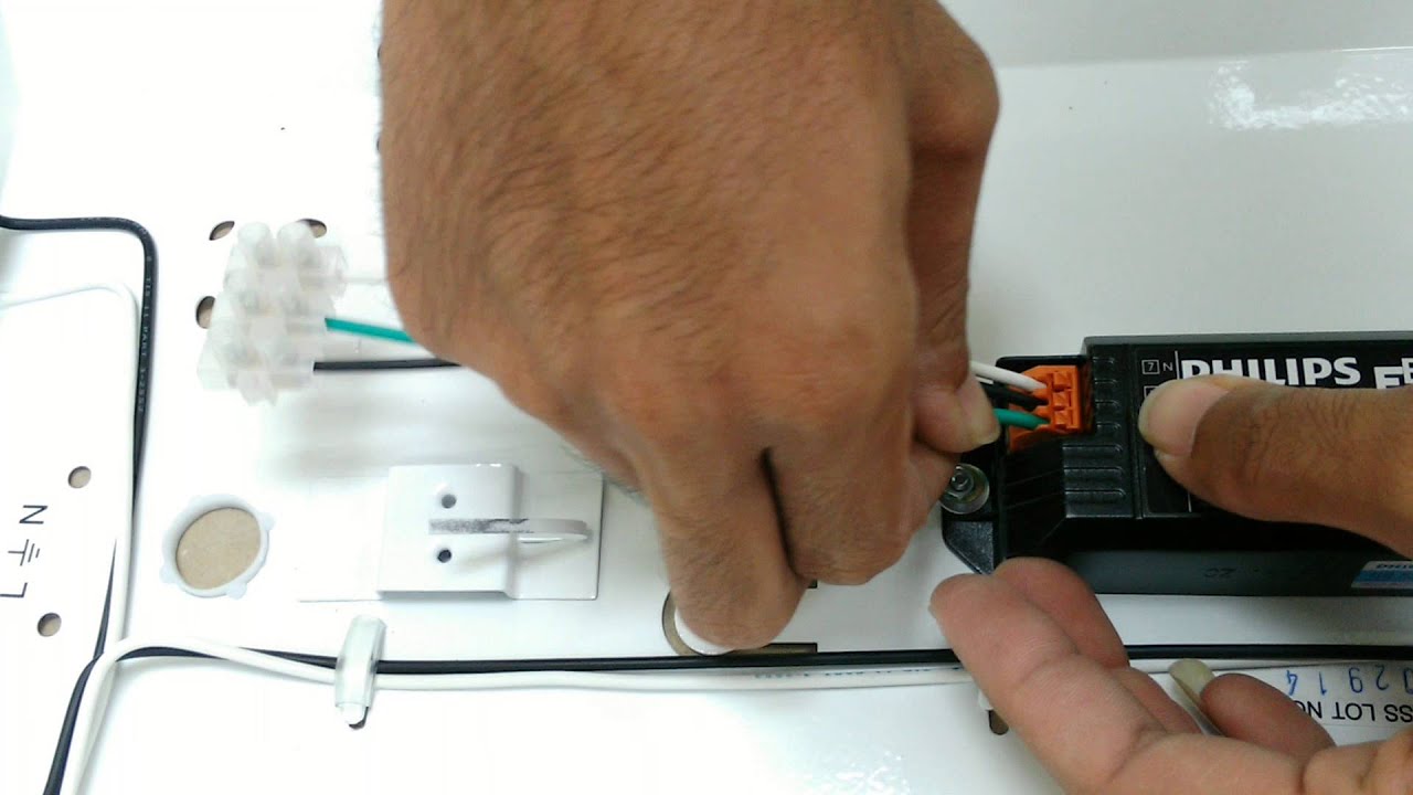 แนวทางการประกอบต่อสายไฟโคมวางฝ้าทีบาร์2x18Wบัลลาสอิเลคทรอนิคส์PHILIPS ...