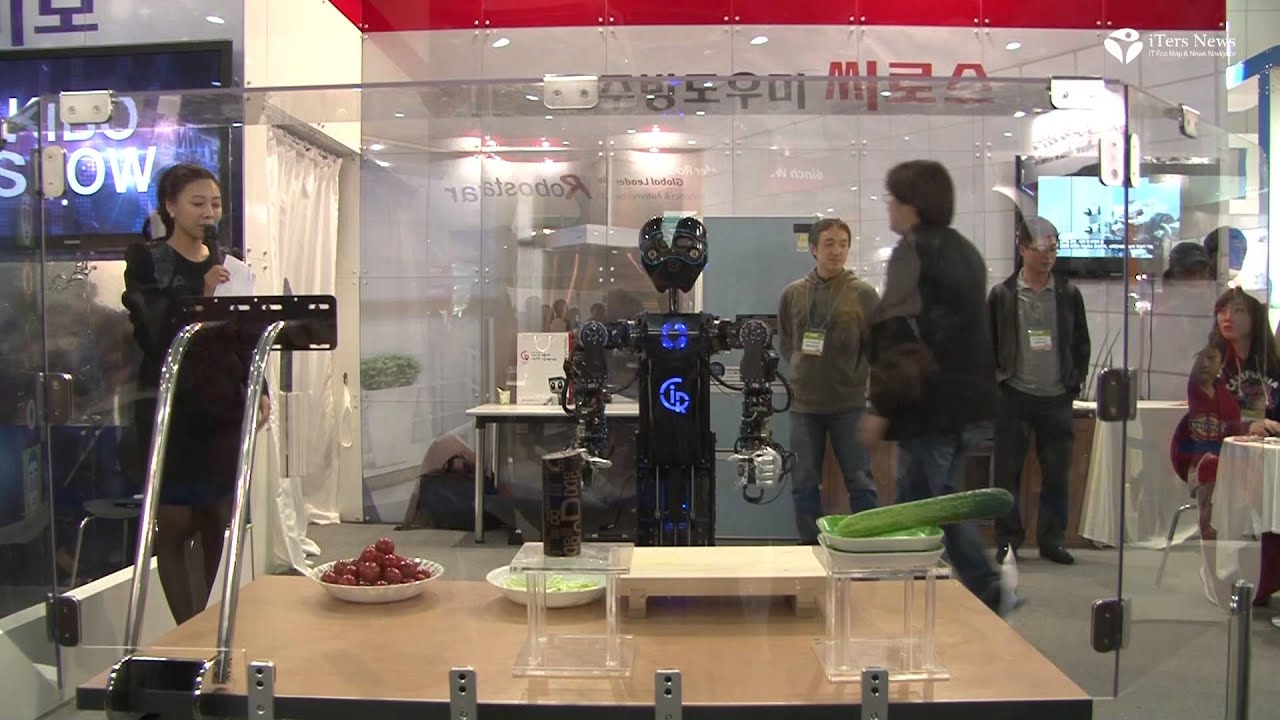 Salad Maker Robot CIROS Robot World 2012 Seoul - YouTube