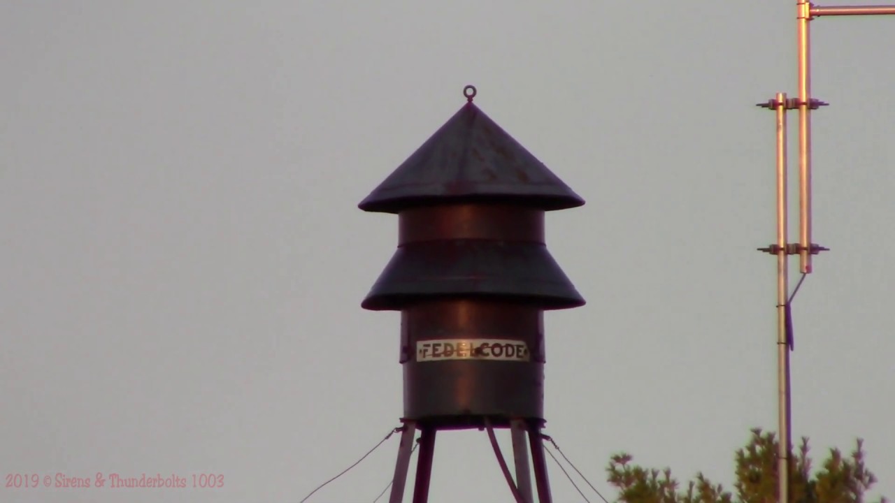 Hanover, ON HFD Federal Electric FEDELCODE Model 5 Siren Test/Fire ...