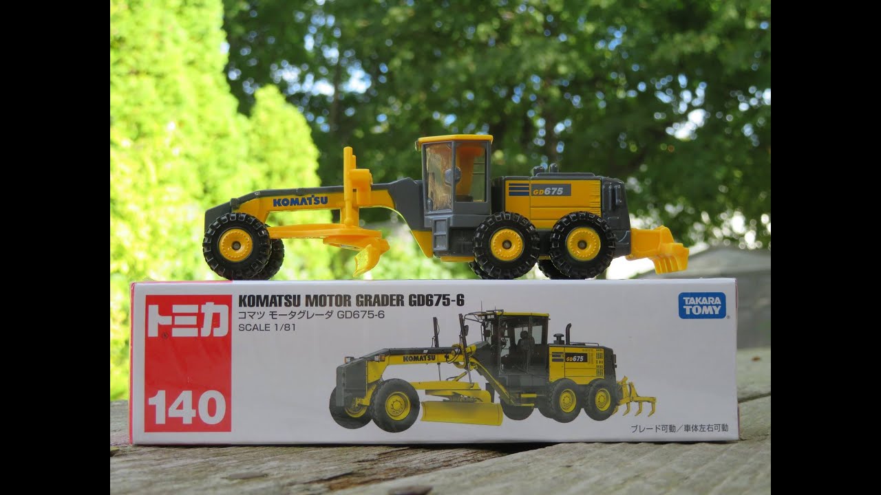 Tomica Long #140 Komatsu GD675-6 1:81 - YouTube