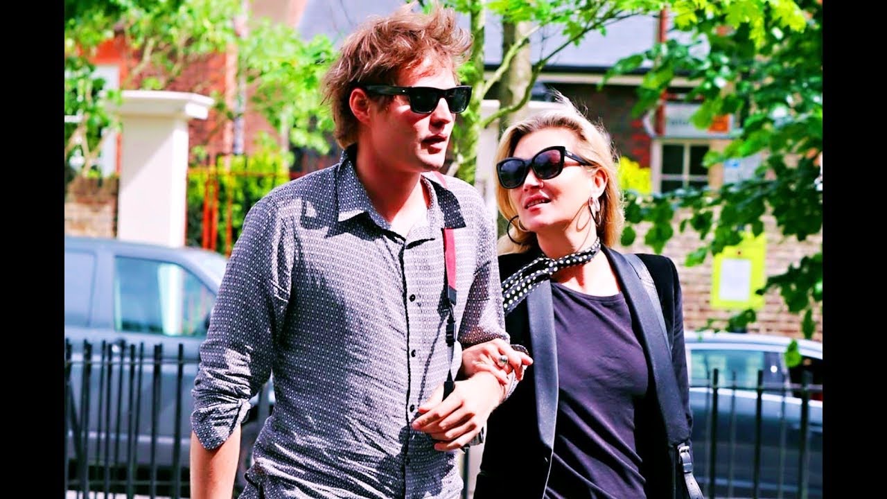 Kate Moss and her husband Count Nikolai von Bismarck - YouTube