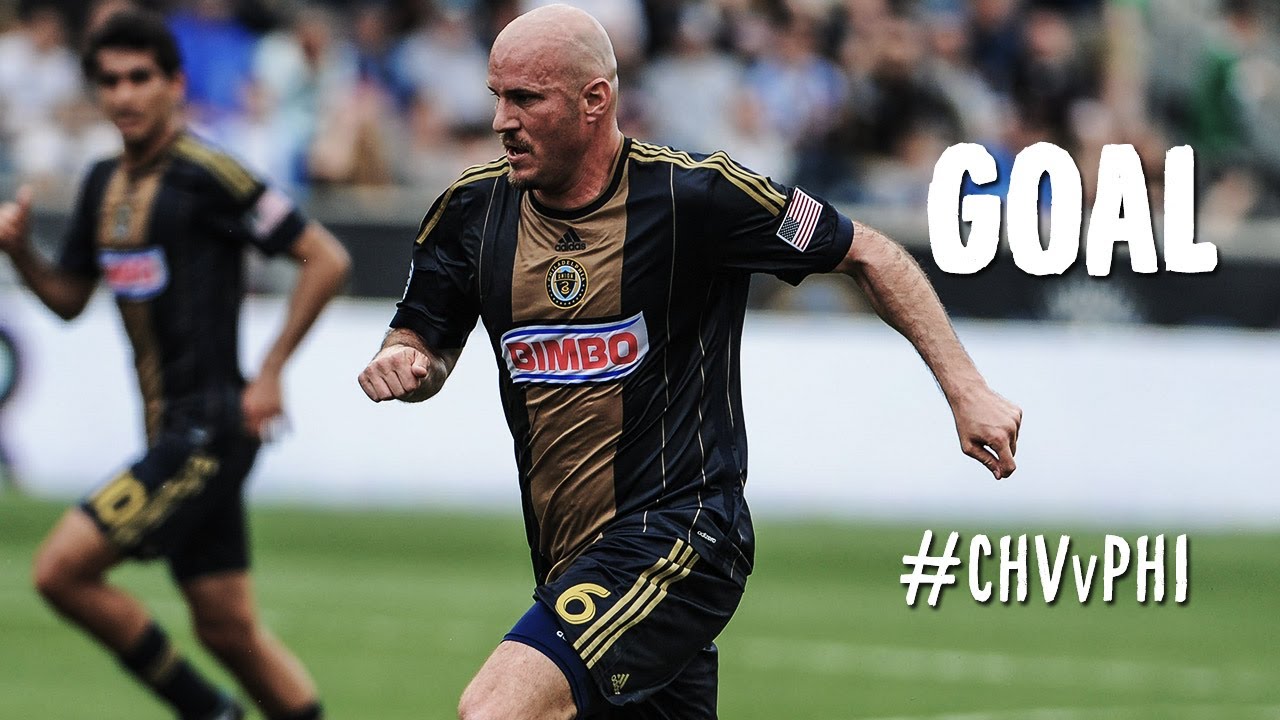 PK GOAL: Conor Casey makes no mistake with the spot kick | Chivas USA ...
