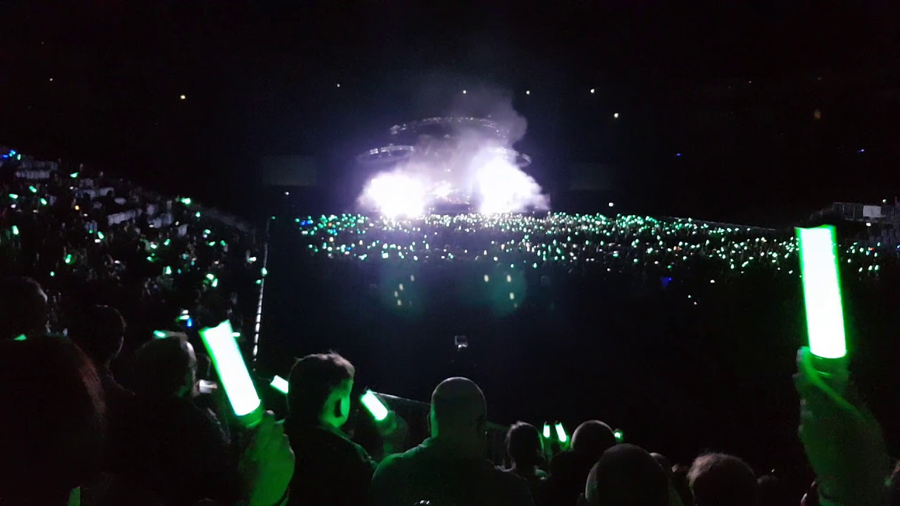 Hatsune Miku Expo 2018 - Germany Cologne - Fancam! (Pre-Start) - YouTube