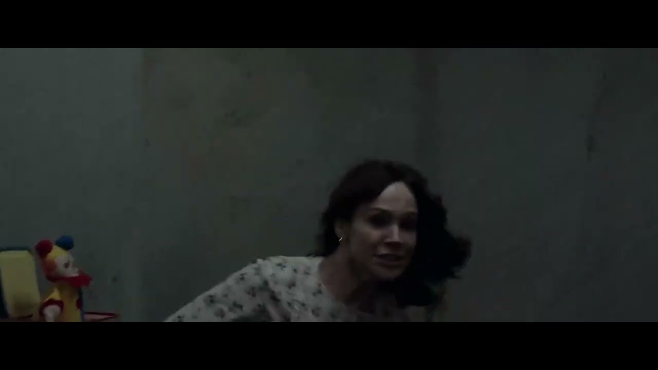 The Conjuring 2 - JANET! - YouTube