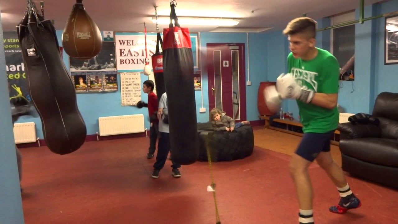Training on the floor-to-ceiling ball Boscombe Youth ABC, Boxing ...