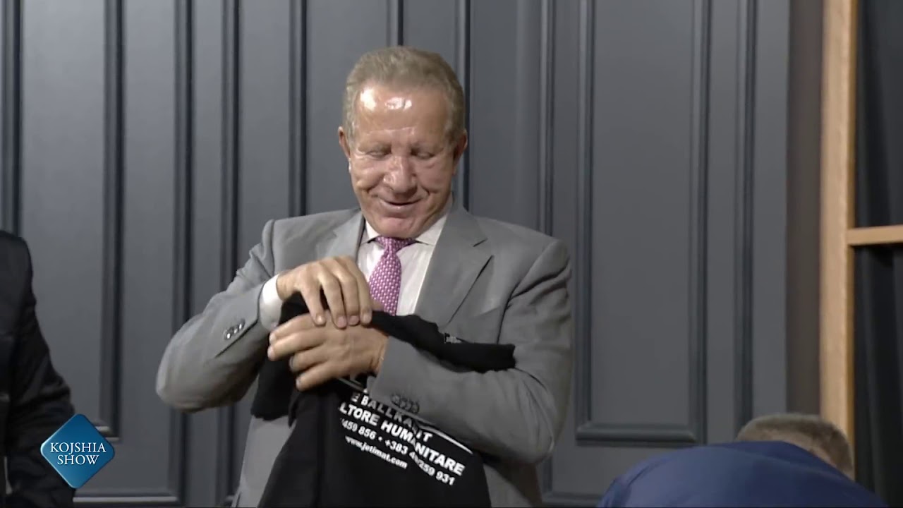 Bexhet Pacolli Befasohet nga kjo dhurat e Halil Kastratit ! - YouTube