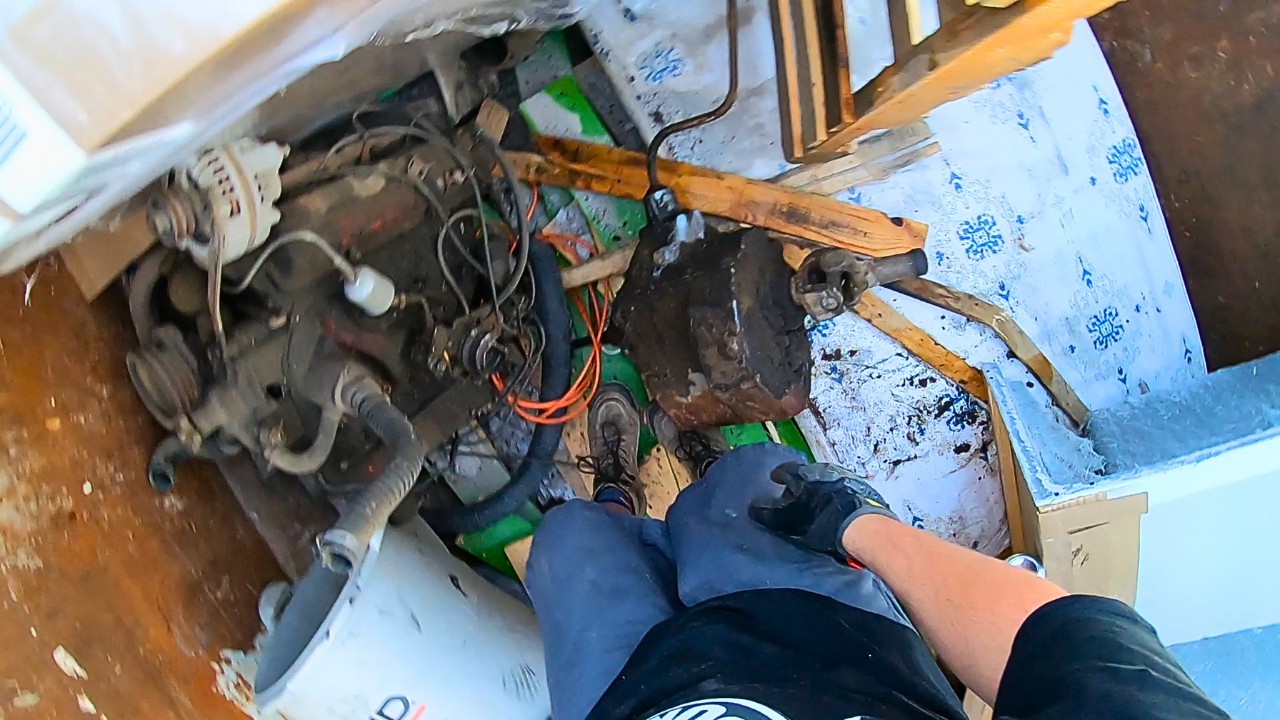 Dumpster Diving & Curbsiding "Cuz Sometimes Big Computers Creep Like ...