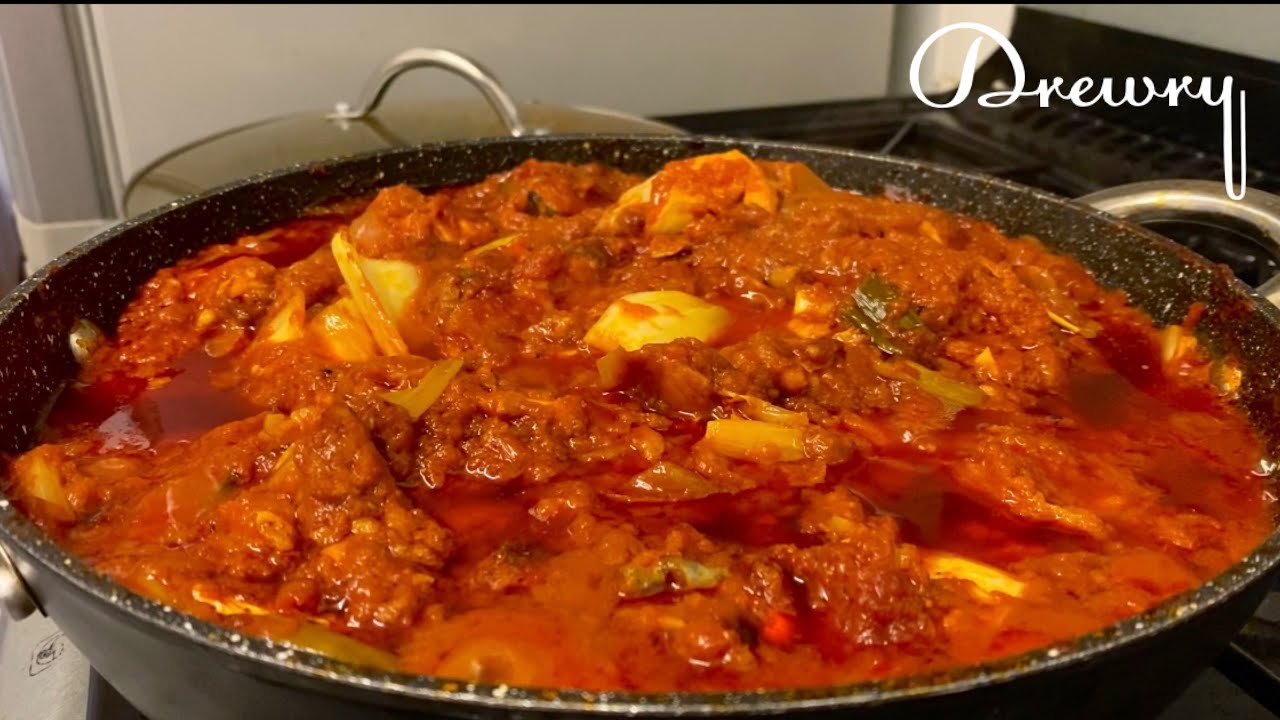 TASTY ASSORTED FRIED FISH STEW /GHANA FISH STEW - YouTube