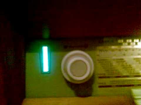 BLAUPUNKT STOCKHOLM VALVE RADIO TUBE MAGIC EYE - YouTube