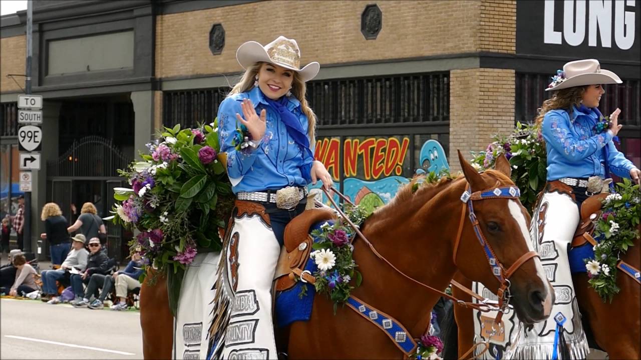 Parade Girls Ride - Slow Motion - YouTube