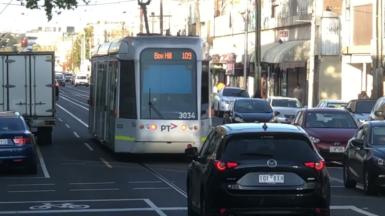 Trams along Victoria Street, Richmond, Melbourne - YouTube