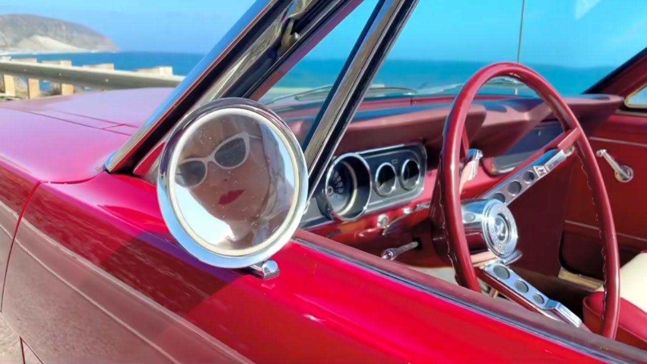 Amanda Cross - Malibu Daydream (Official Music Video) - YouTube