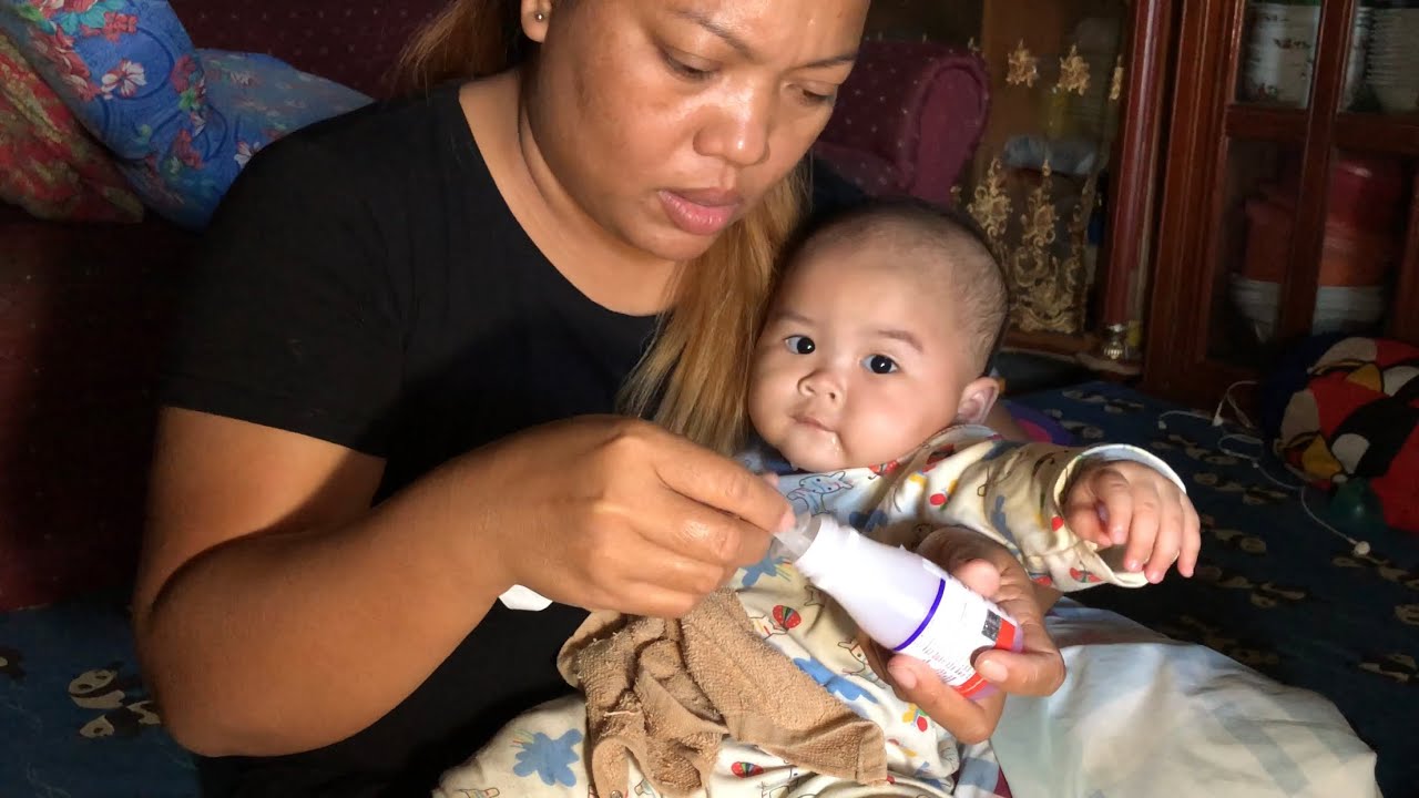 Bagi Baby Sika Minum Ubat. - YouTube
