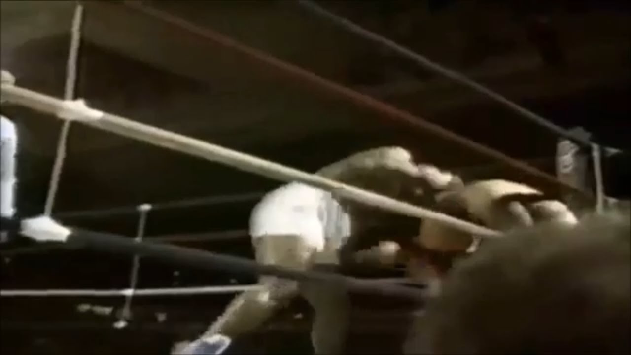 "Iron" MIKE TYSON PRO DEBUT vs Hector Mercedes (March 6, 1985) - YouTube