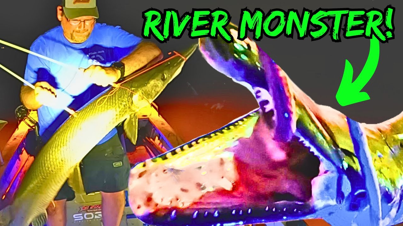 We Shot A **RIVER MONSTER** Alligator Gar Catch, Clean, & Cook! **GAR ...