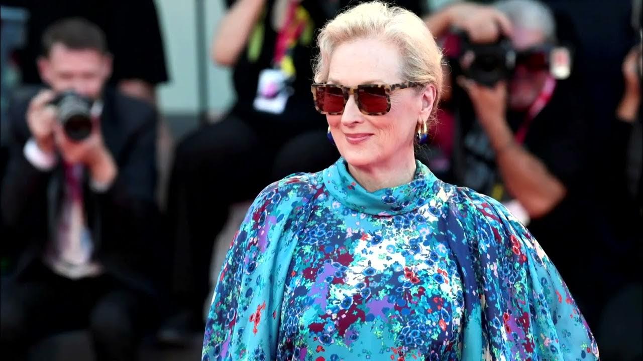 Hollywood actors extend contract talks, avert strike - YouTube