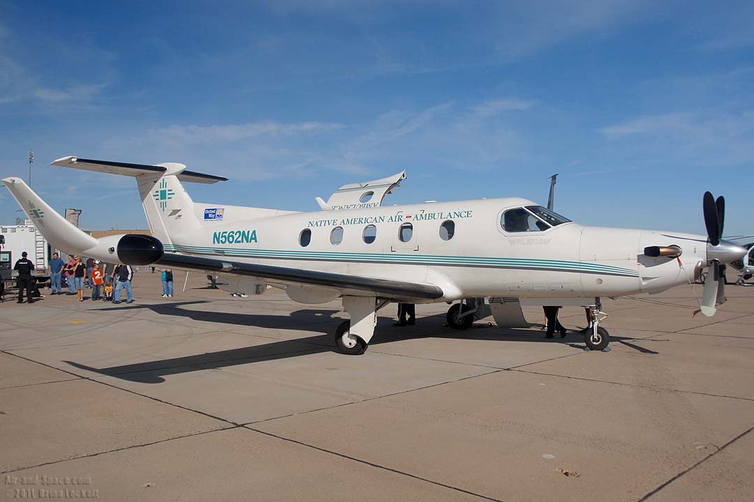 'Classic' Native Air Pilatus PC 12 Startup - AMAZING Sound! - YouTube