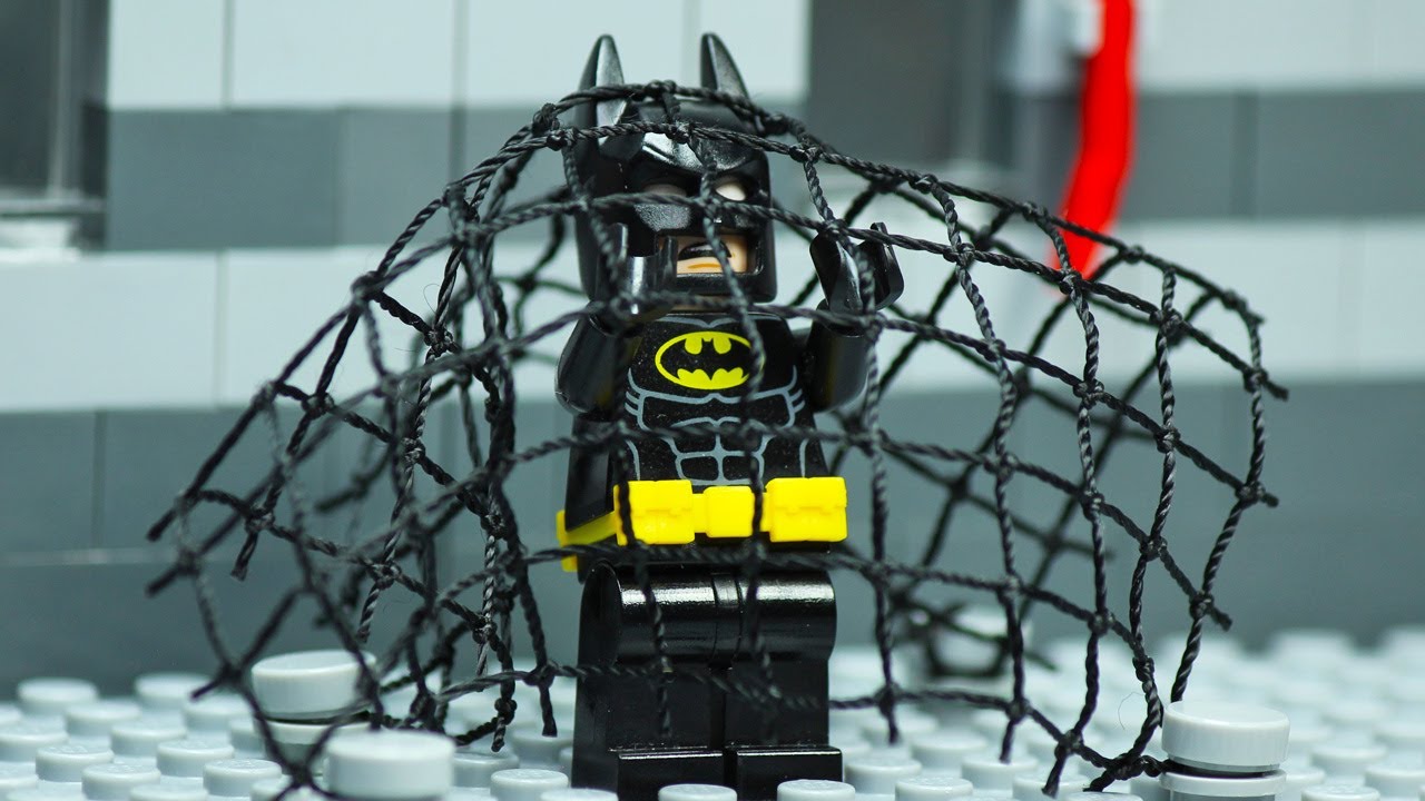 Lego City Bank ATM Truck Robbery Batman Fall into Trap - YouTube