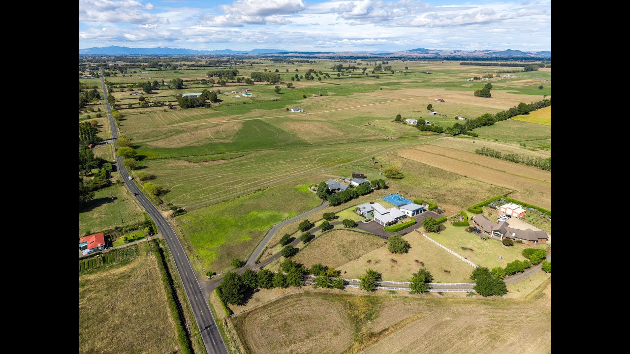 226C Puketaha Road | The Perfect Lifestyle Choice - YouTube