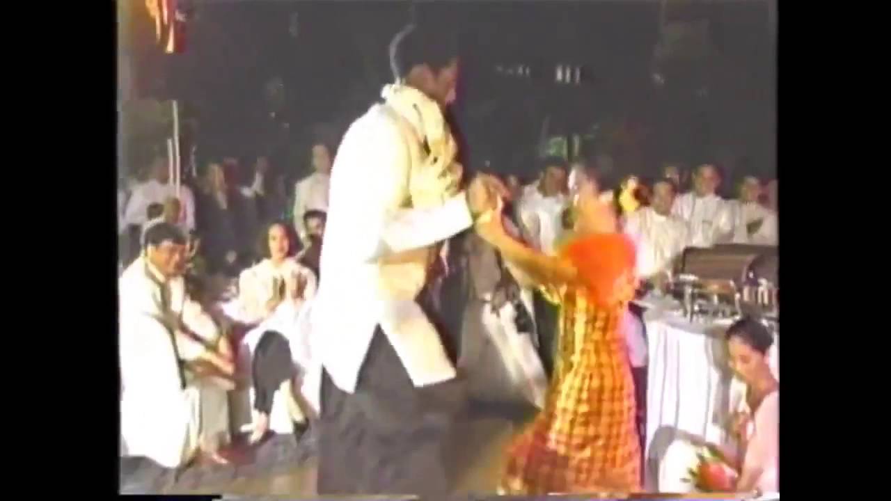 Kobe Bryant Dance Tinikling In Manila 1998 visit - YouTube